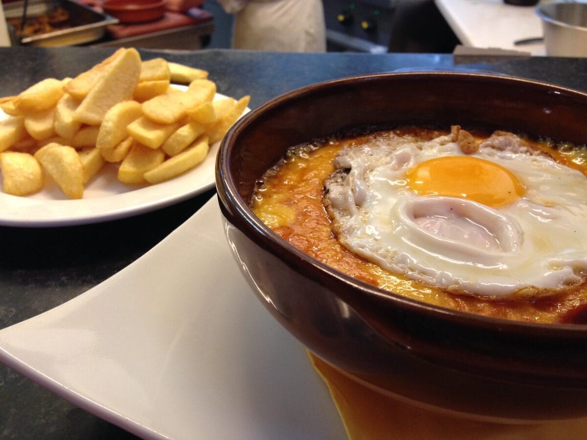 Découvrez l’origine et la recette authentique du welsh, le plat ...