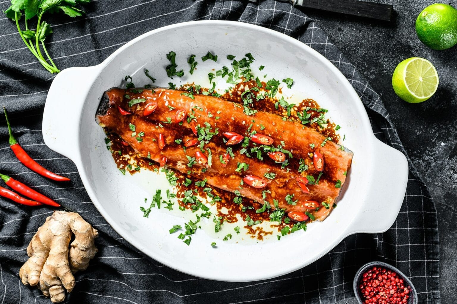 Comment réussir la cuisson du saumon : astuces et techniques