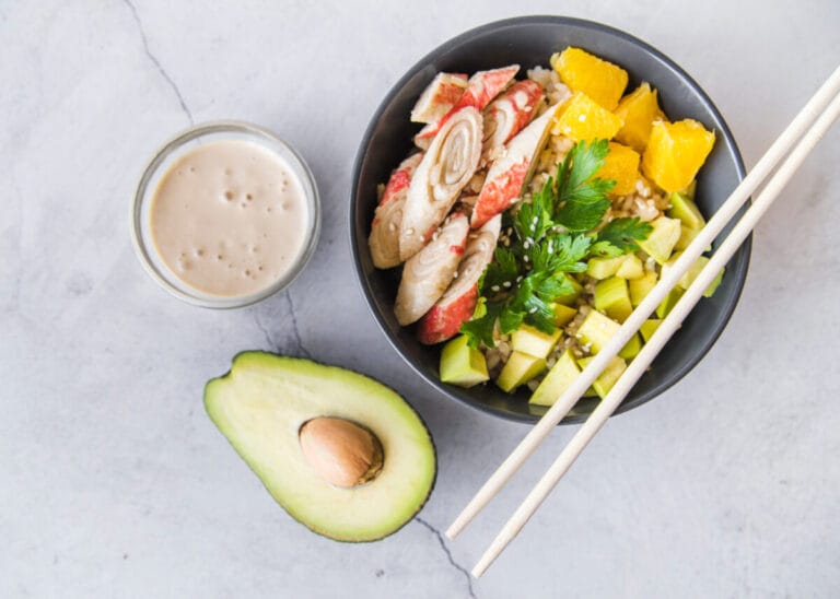 Comment composer le poke bowl parfait : conseils et techniques